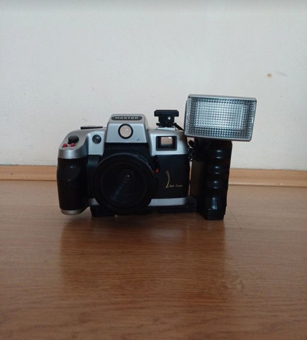 Cameră de filmat Master cu blitz Scheia • OLX.ro
