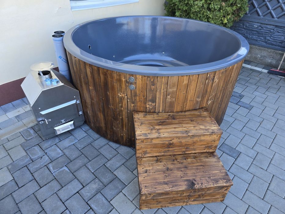 Ciubar 10 persoane jacuzzi piscina fibra de sticla hot tube Bistrita ...