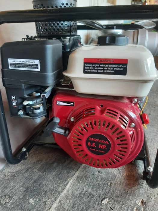 Motopompa honda apa Rosu • OLX.ro