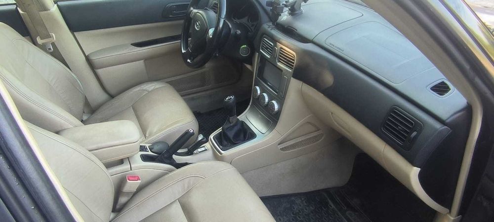 Vand Subaru Forester 2.0L 2007 negru Cernavoda • OLX.ro