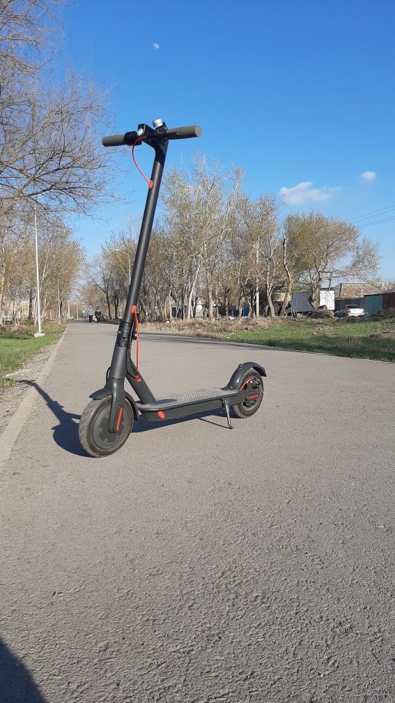Электросамокат Xiaomi m365 pro: 150 000 тг. - Мото - прочее Темиртау на Olx