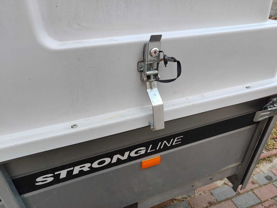 Remorca auto 750Kg cu axa dubla basculabila inchisa cu capac Ramnicu ...