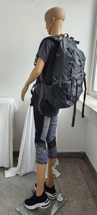 Rucsac 45L cu husa impermeabila Baia Mare • OLX.ro