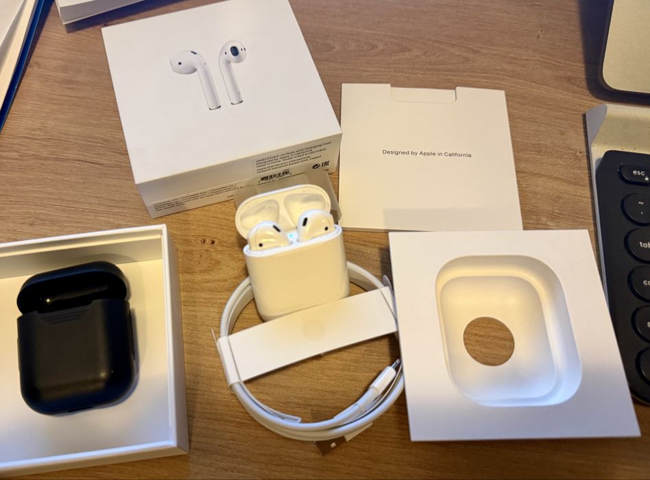Casti Apple Airpods Gen 1 Originale - cutie completa Timisoara • OLX.ro