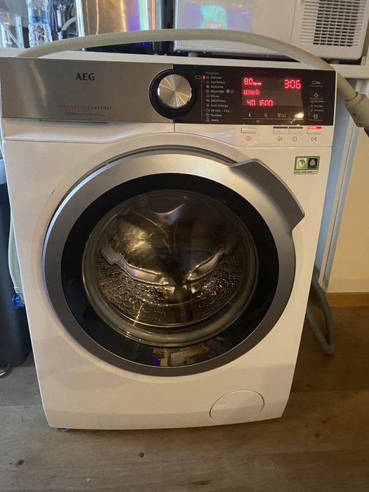 Пералня AEG L8FEC68S гр. Бургас Център • OLX.bg