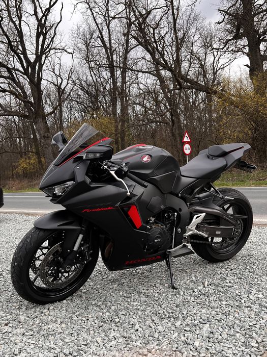 Honda CBR 1000RR Fireblade Sc77 Bucuresti Sectorul 4 • OLX.ro