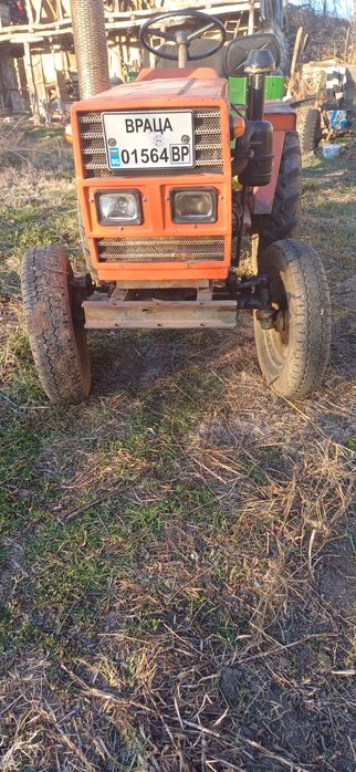 Продава се Трактор DFH 180 със Култиватор и две грапи с. Върбешница • OLX.bg