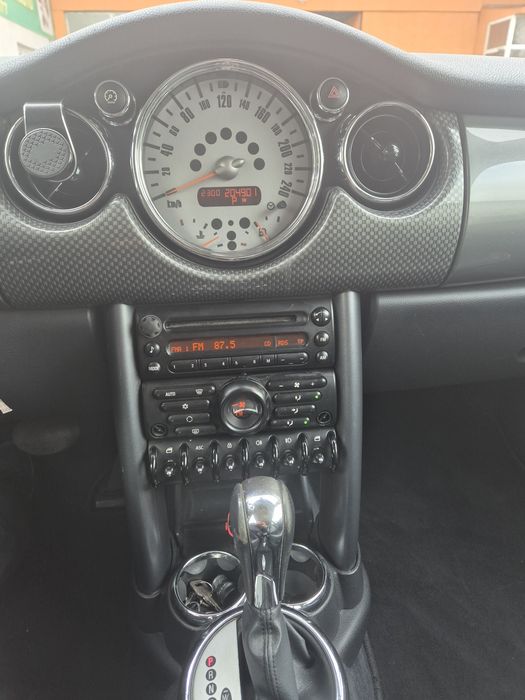Mini Cooper 1.6 Automată Constanta • OLX.ro