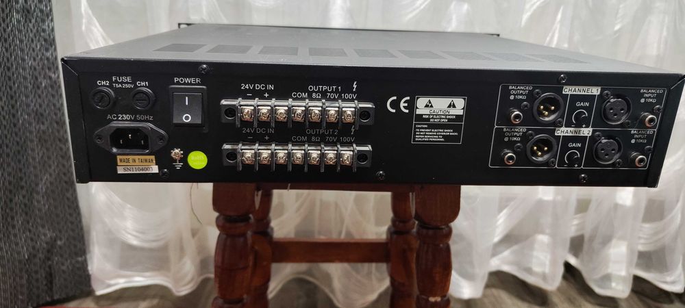 Amplificator Audio Monacor SINUS 220 2x220W 8 Ohms Statie Linie 100V Bucuresti Sectorul 4 • OLX.ro