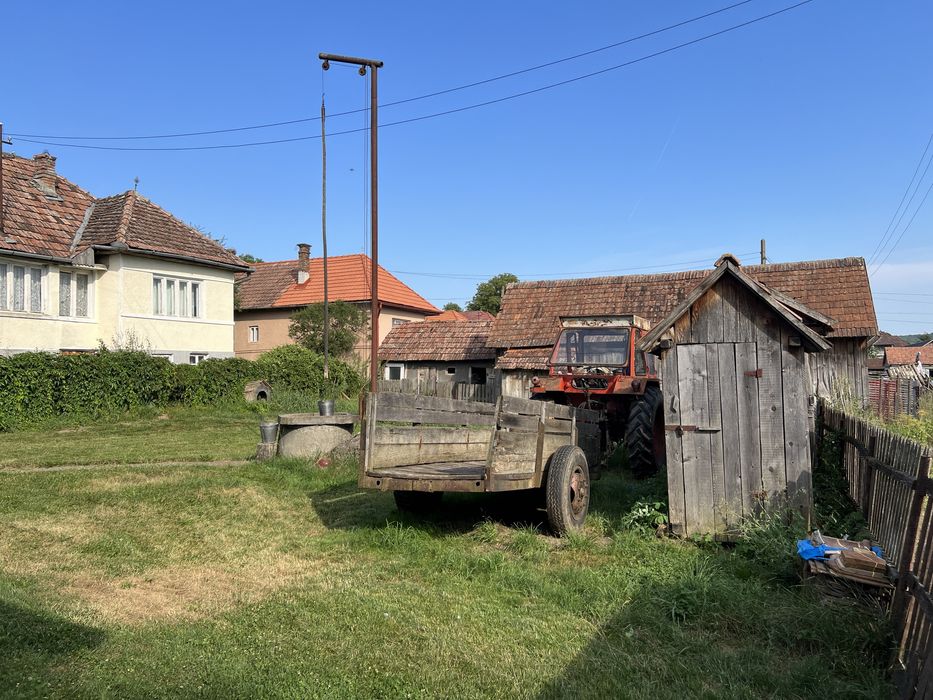 Casa de vanzare in Baita 70 arii teren Reghin • OLX.ro