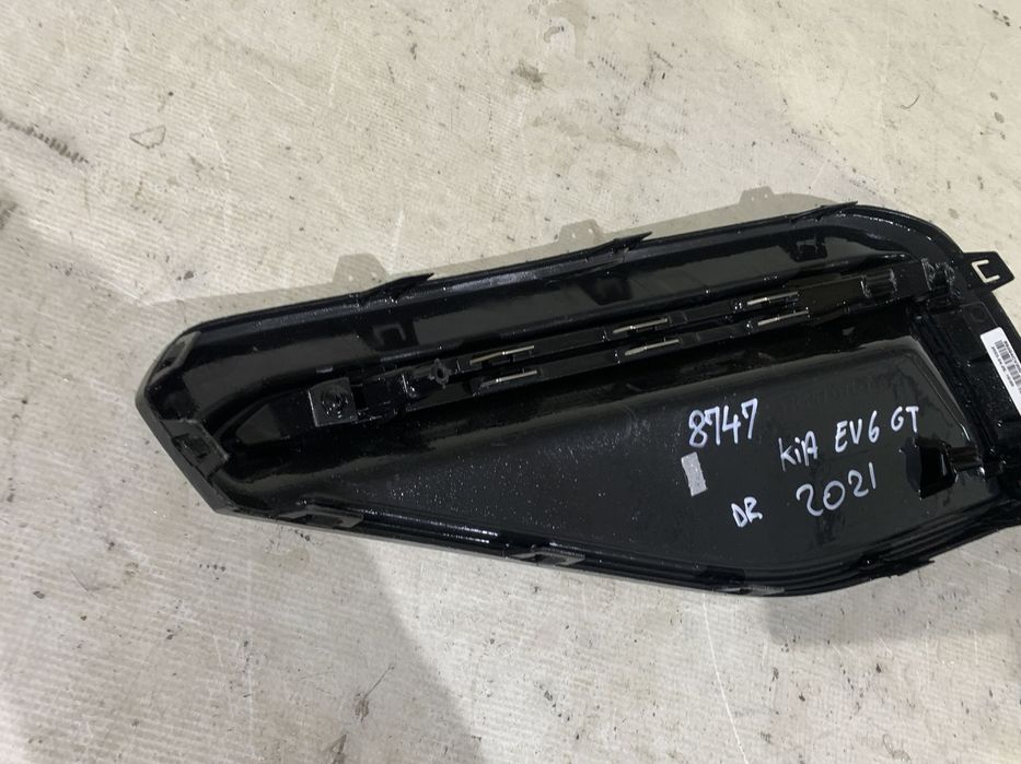 Grila dreapta bara fata, Kia EV6 GT, 2022, 2023, 2024, 2025, cod origine OE 86596-CV200 ...