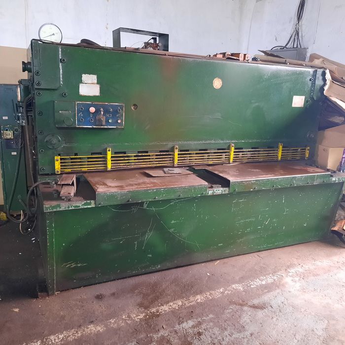 Foarfeca ghilotina Iernuteni • OLX.ro