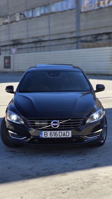Volvo V60 ~ Plug-in-hybrid ~ 4x4 ~ D6 Bucuresti Sectorul 6 • OLX.ro