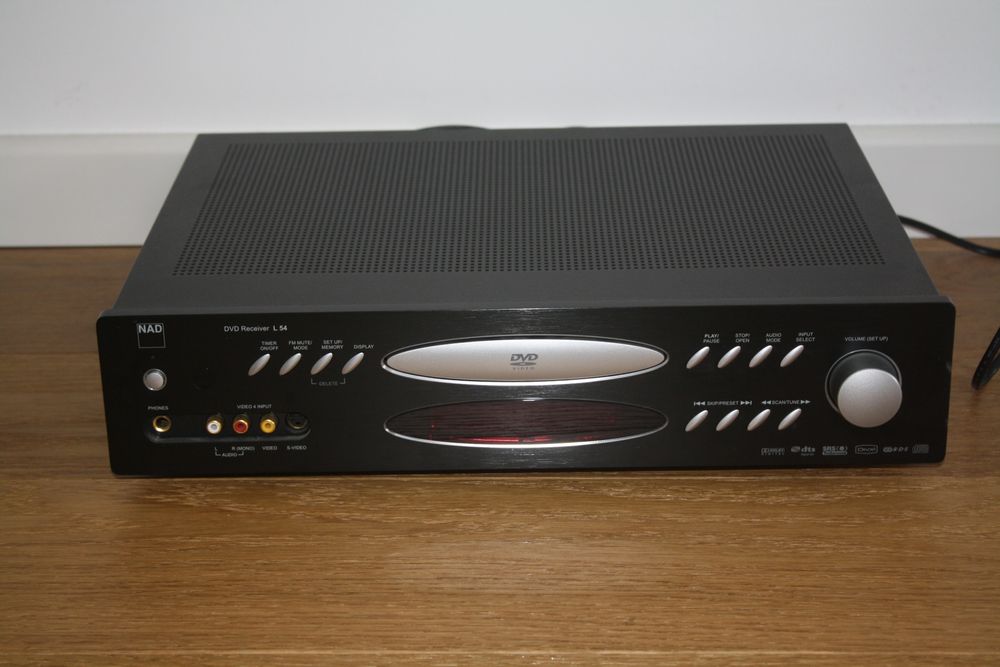 Se vinde amplificator NAD L54 made in japan Braila • OLX.ro