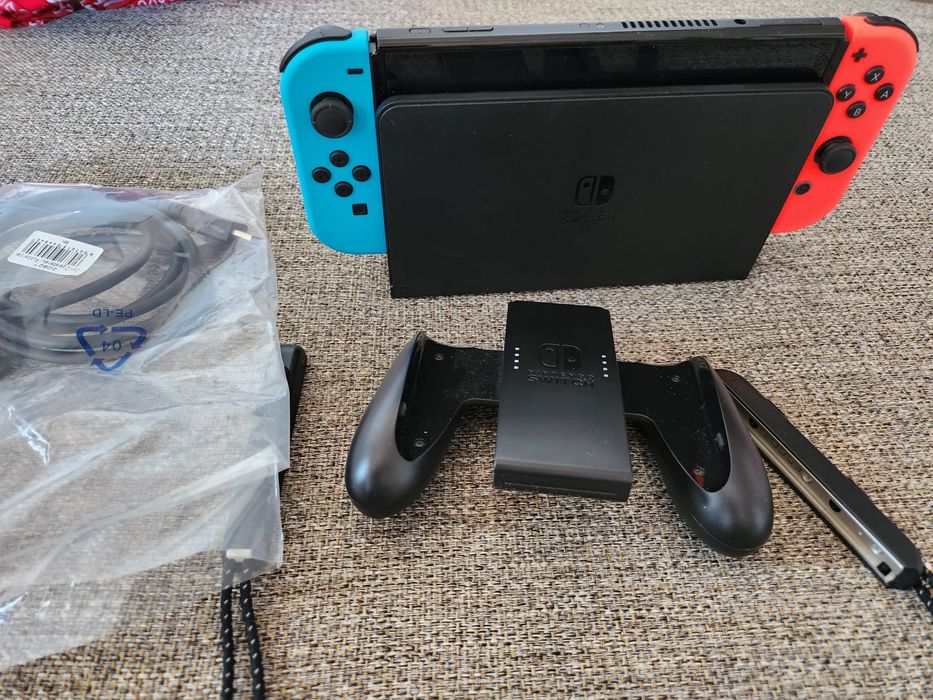 Nintento switch oled+ nfs hot pursuit Bucuresti Sectorul 5 • OLX.ro