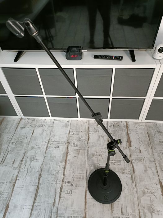 Suport microfon gravity Bucuresti Sectorul 3 • OLX.ro