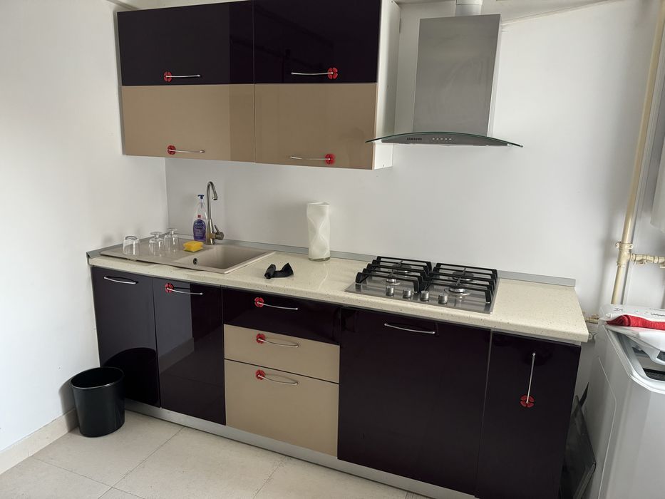 Donez mobila sufragerie si bucatarie Bucuresti Sectorul 3 • OLX.ro