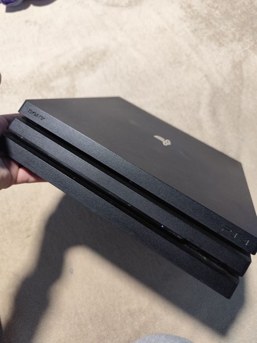 Playstation 4 Pro Sebis • OLX.ro