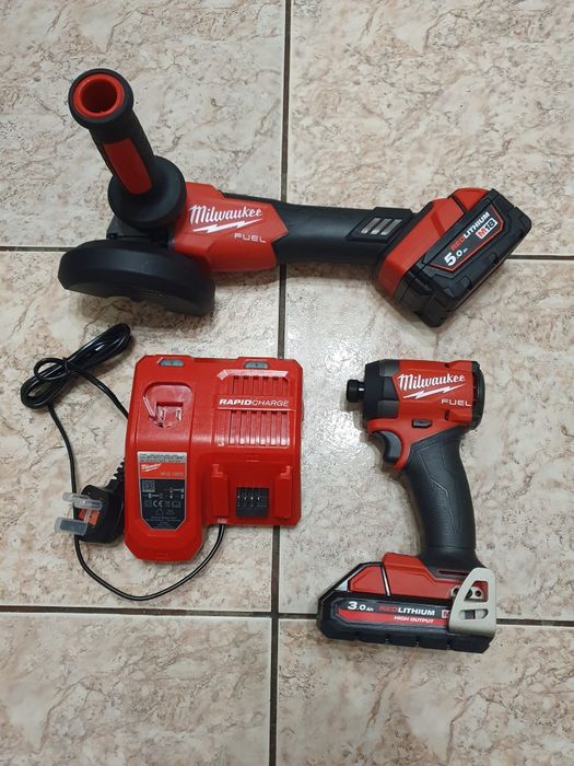 Set Milwaukee M18 FSAG115X Flex si M18 FID3 Impact, 3AH 5AH Incarcator Botosani • OLX.ro
