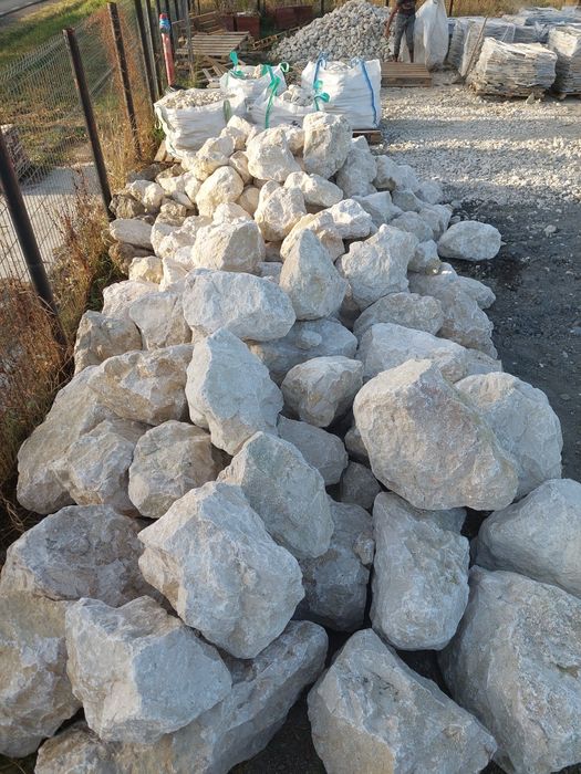 Bolovani ornamentali piatra decorativa Snagov • OLX.ro