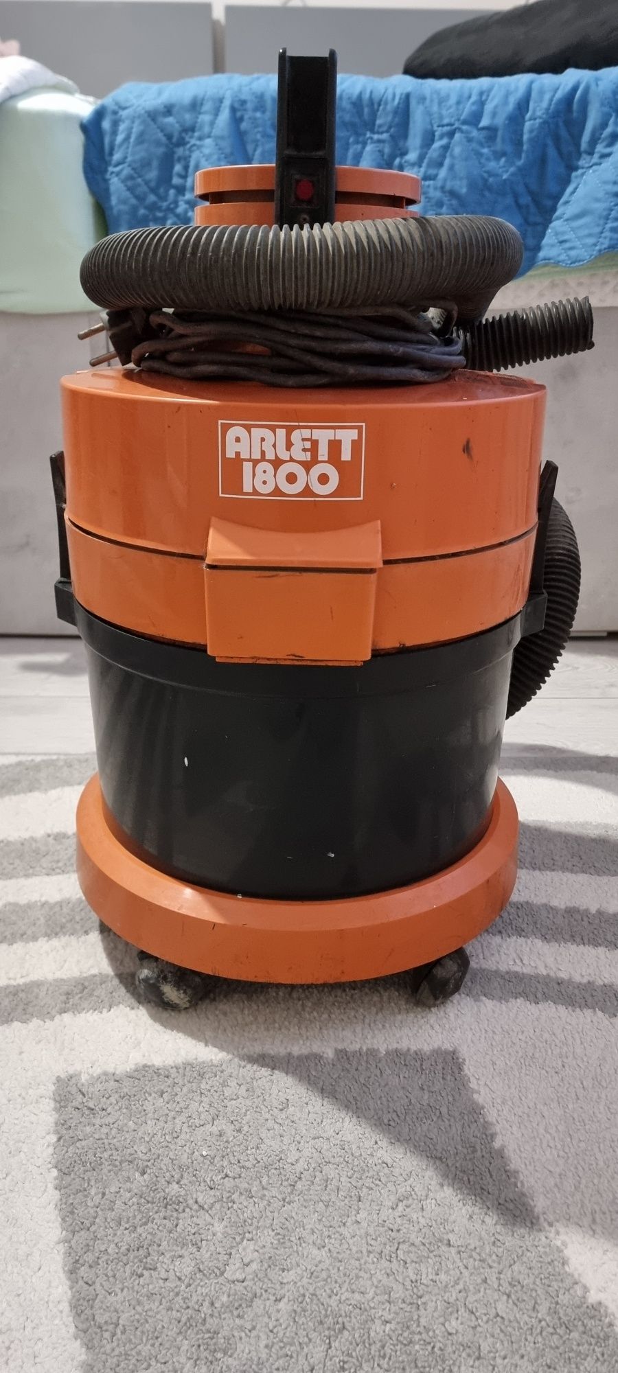 Прахосмукачка Arlett 1800 за части гр. Стара Загора Метро • OLX.bg