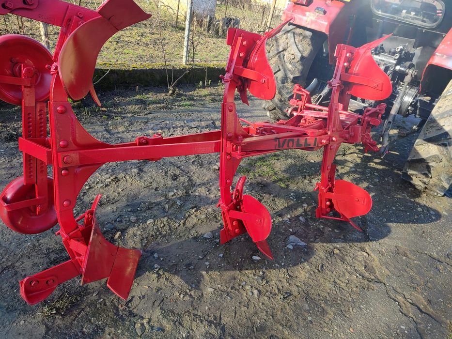 Plug reversibil Volli cu 3 trupite Cehu Silvaniei • OLX.ro