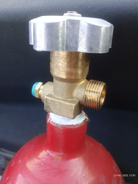 Butelie/tub co2 acvariu, dozator bere 3kg/plin Constanta • OLX.ro