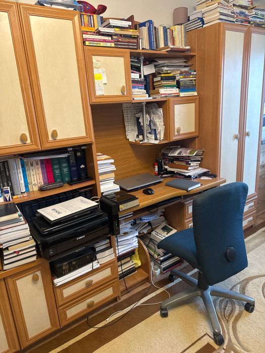 Mobilă junior birou dulap rafturi Bistrita • OLX.ro