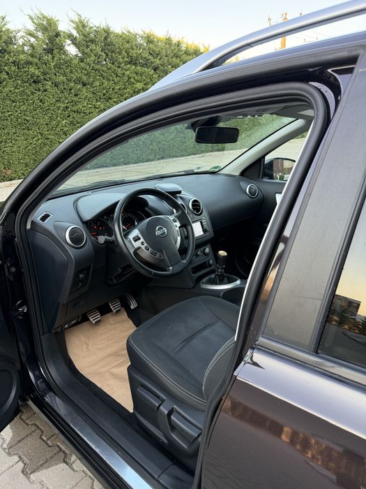 Nissan Qashqa+2 7 locuri 2.0 diesel 4x4 full Lancram • OLX.ro