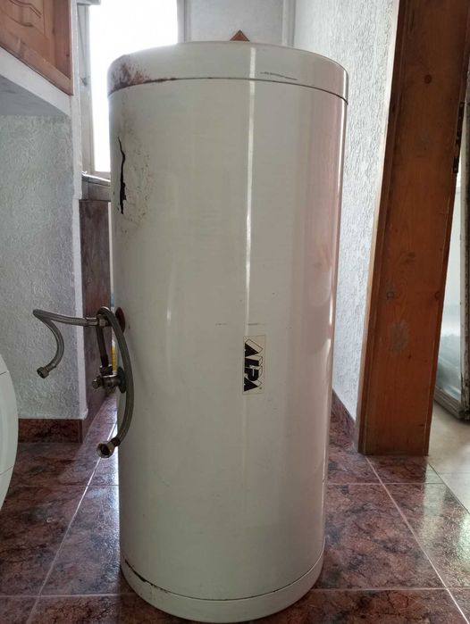Продавам бойлер - 120 литра гр. София Сердика • OLX.bg