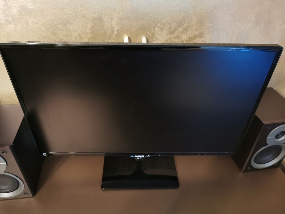 Monitor profesional Samsung 27inch FHD - model deosebit, rama sticla ...