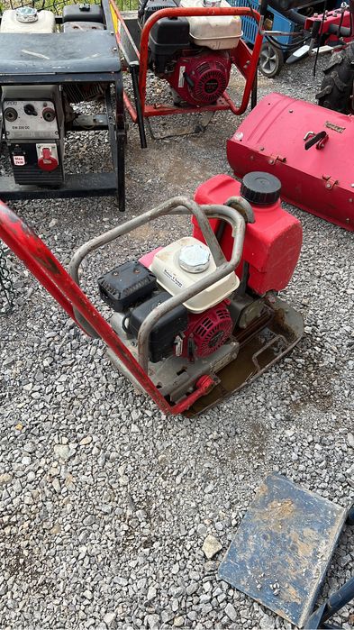 Inchiriem compactor cilindru mai picamer inchiriez motocultor i Oradea ...