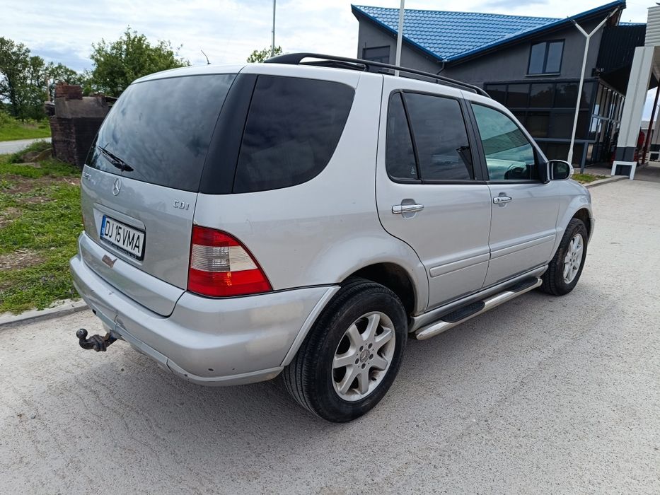 Mercedes ml 270 cdi manual Varvor • OLX.ro
