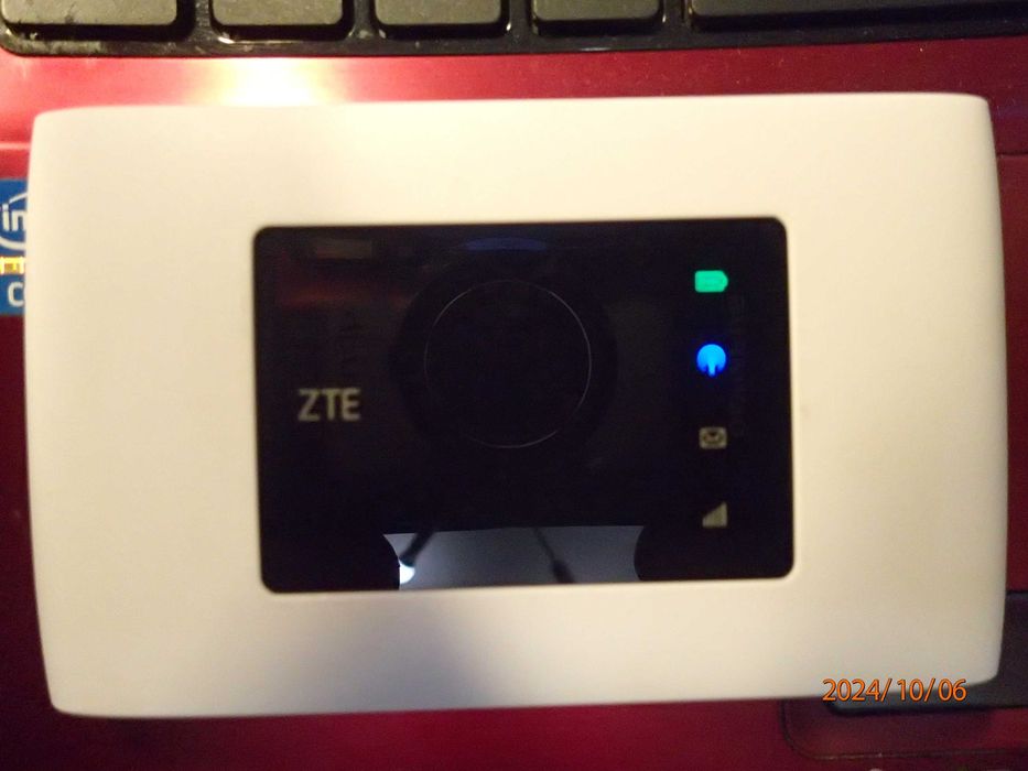 Router/Hotspot mobil 4G ZTE MF920U cu port antenă, 150mbs necodat Bacau ...