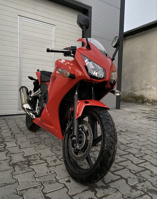 Honda cbr 300 R Bacau • OLX.ro