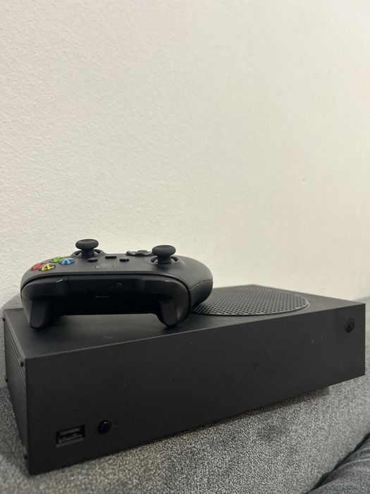 Xbox Series S 1TB + cont Rudicica • OLX.ro