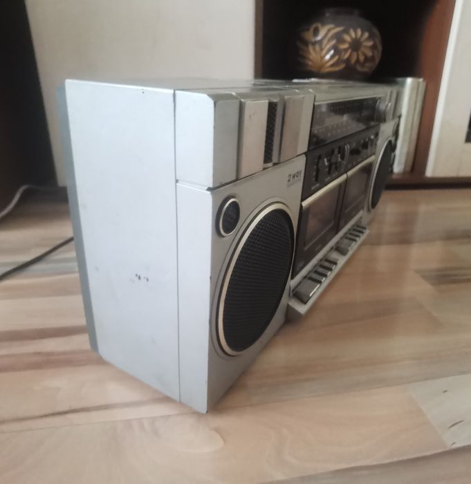 Radio casetofon Sanyo Boombox retro vintage de colecție anii 80 Cluj-Napoca • OLX.ro