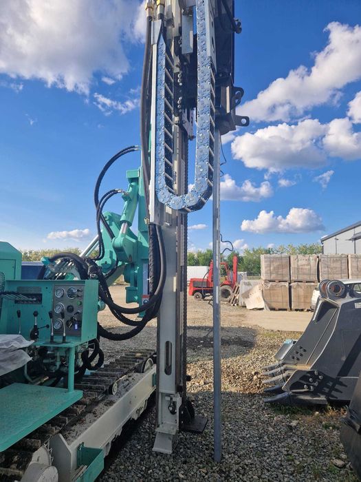 Soneta/batipal instalare stalpi pentru parcuri fotovoltaice Timisoara ...