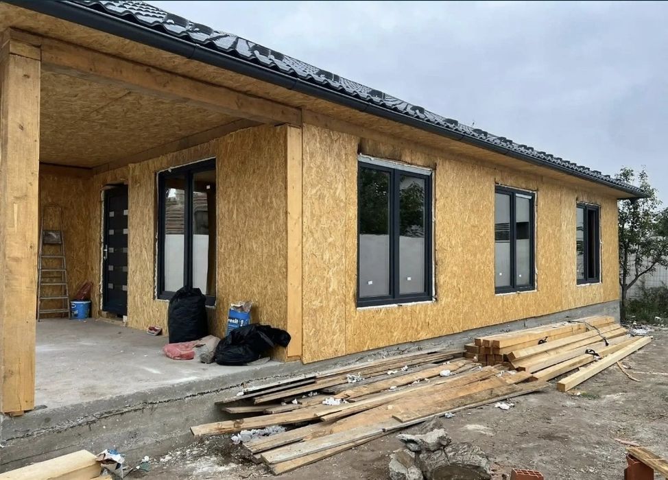 Cabane stil A Frame si case din structura de lemn, dimensiuni in funct ...