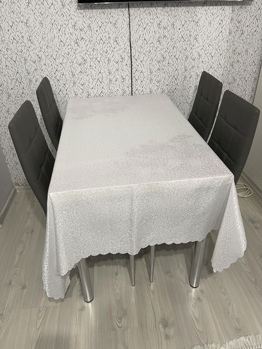 Маса със 4 столове гр Добрич Иглика • Olx Bg