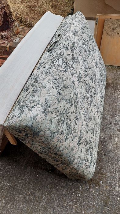 Donez canapea extensibila. Oradea • OLX.ro