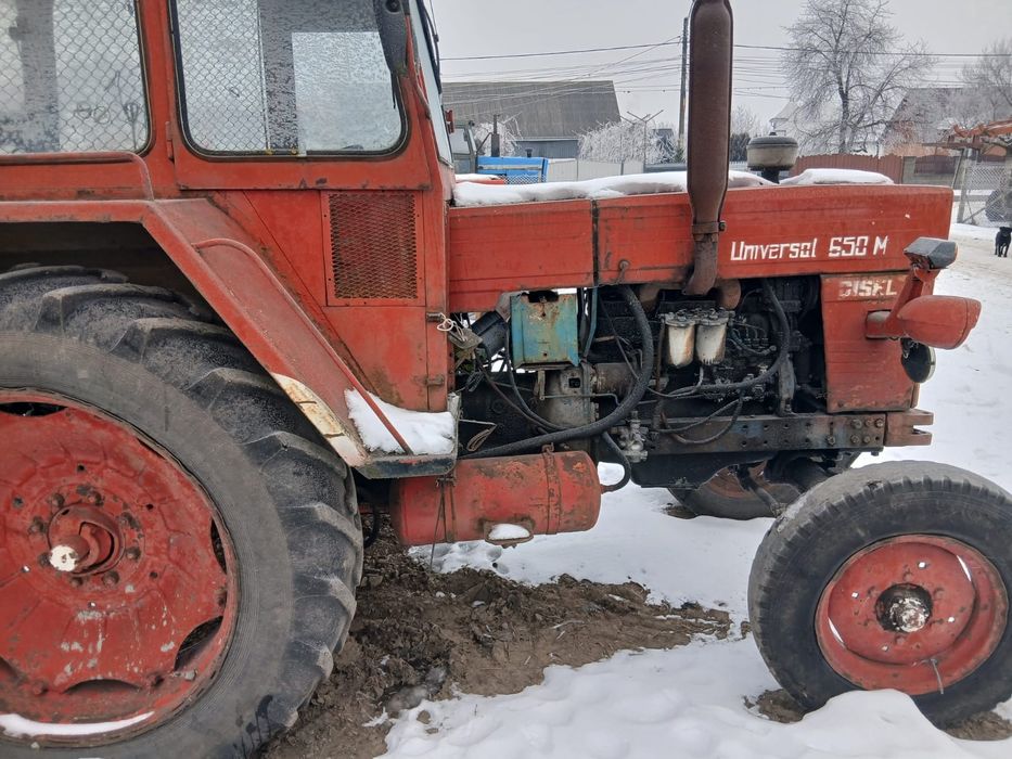 Tractor Universal 650 Fratautii Noi • OLX.ro