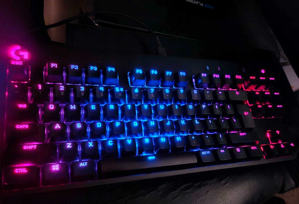 Механична клавиатура Logitech - G PRO KB Clicky, GX Blue, RGB гр ...