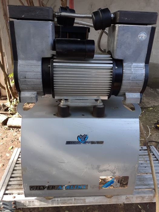 Compresor profesional Durr Dental Tornado 130 Buzau • OLX.ro