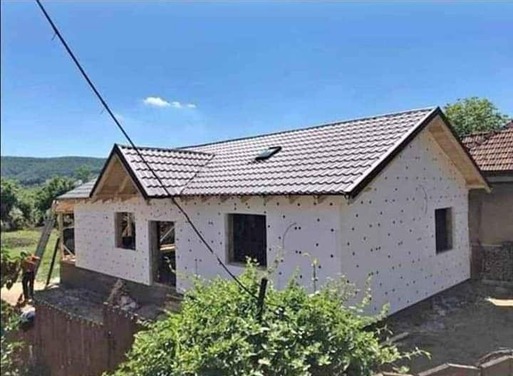 Vand case modulare din panou sandwich termoizolante Dragasani • OLX.ro