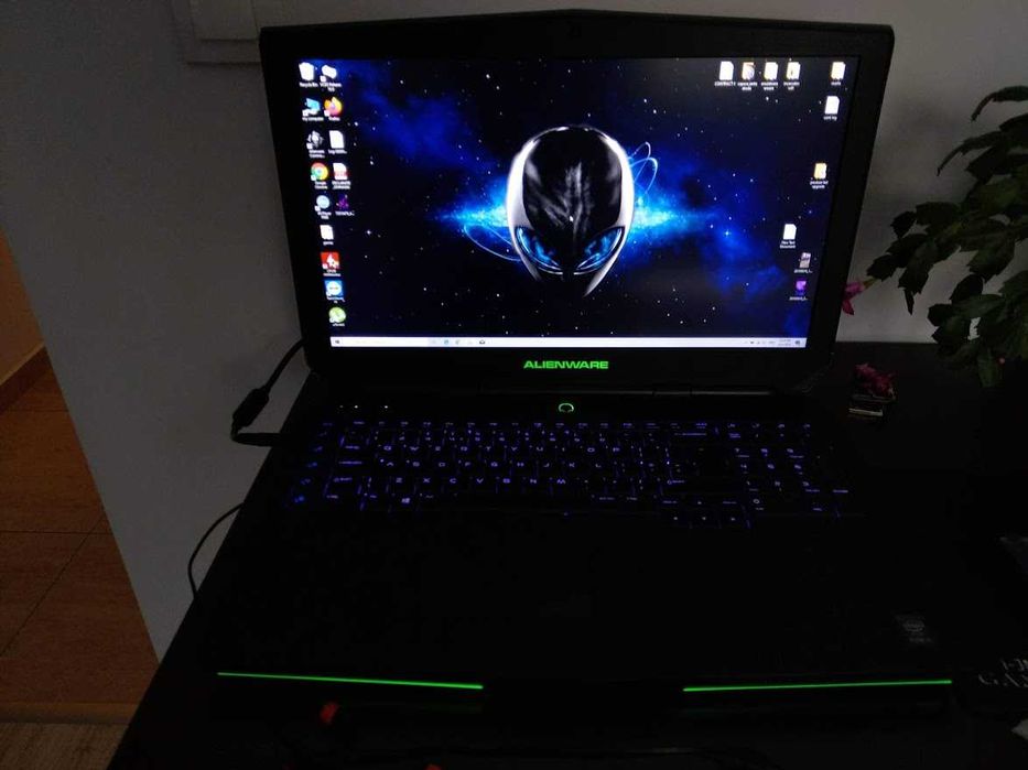 Dell Alienware 17 R2 i7, 16 GB ram, Nvidia Gtx 980,1xssd128gb,1xhdd2T ...