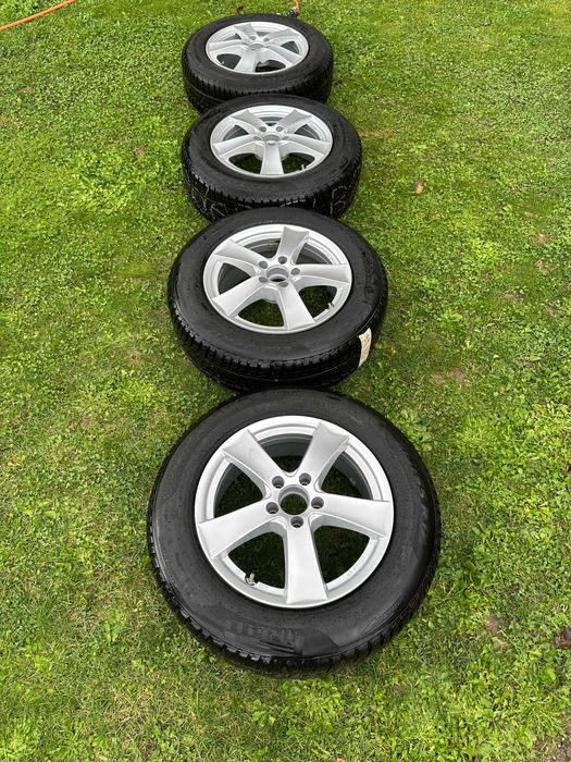 Roti/Jante Audi Q3,Tiguan sau GLA,GLB 215/65/17 de iarna Sigmir • OLX.ro