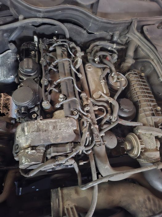 Motor complet cu Injectoare Mercedes sprinter 2.2 CDi euro 4! Targu ...