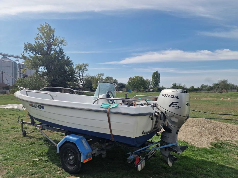 Barca Terhi 470 , Honda 4T, 40 cp + peridoc inmatriculat Ploiesti • OLX.ro