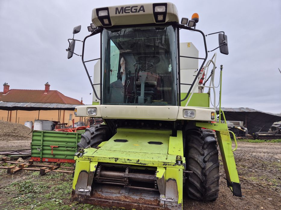Combina Claas Mega 350 Ghidici • OLX.ro